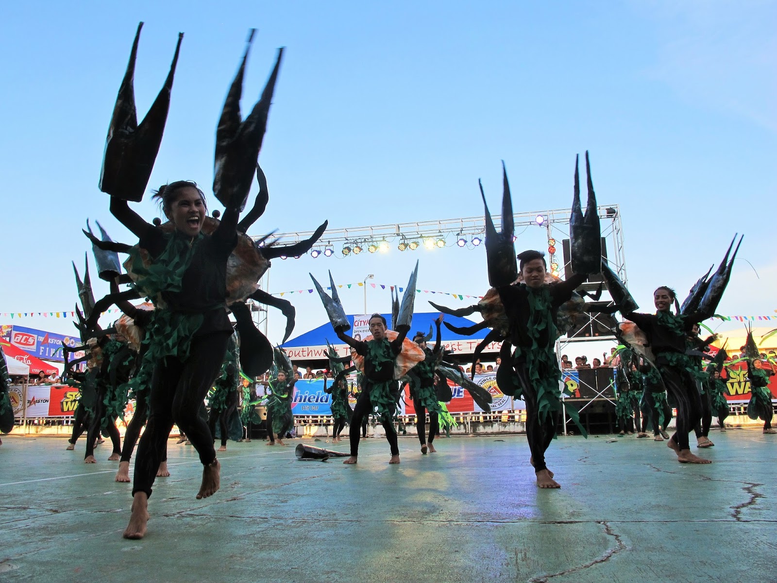 Gridcrosser: A Spectacle of Folk Culture in Capiz’s Festival
