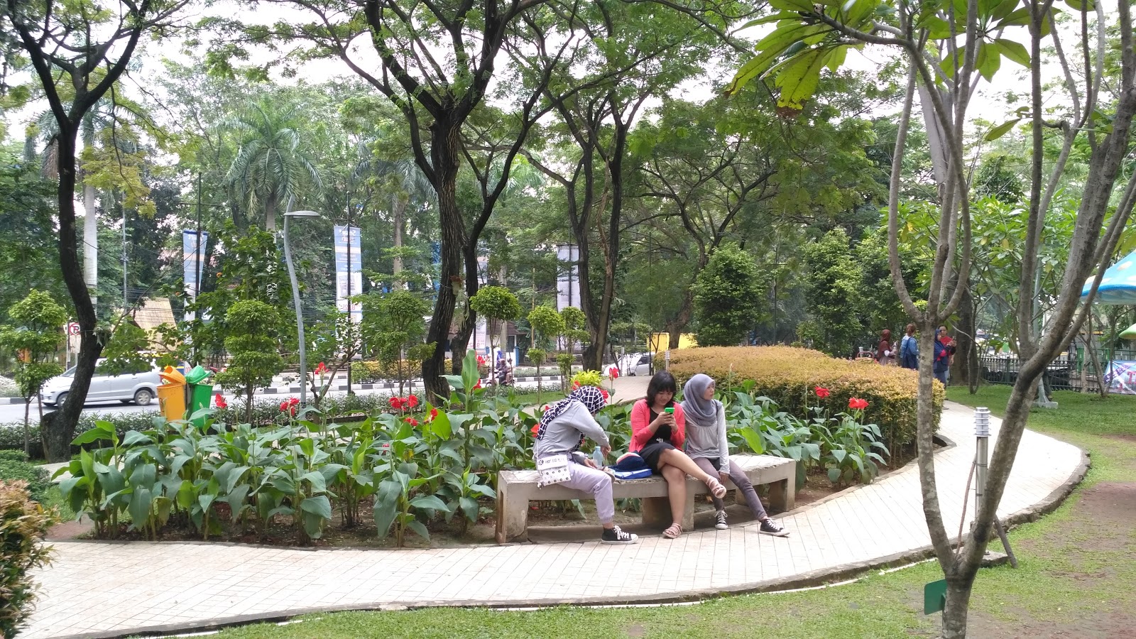 Asyiknya Motret di Taman Potret Kota Tangerang