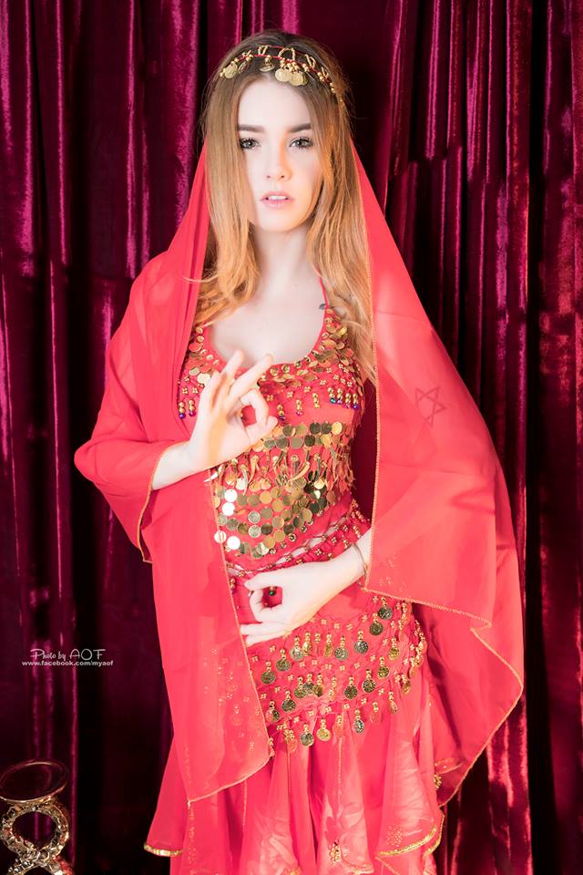 Lovely Beauty Girls: Jessie Vard