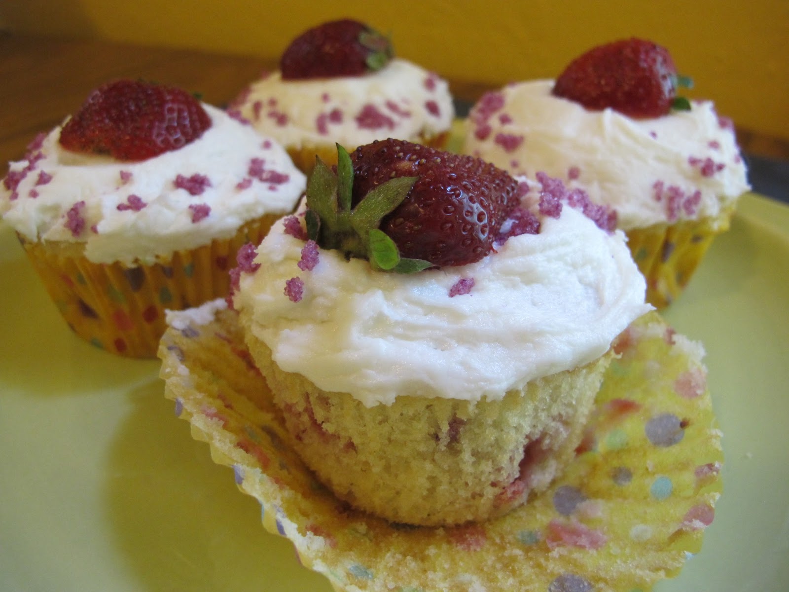 Strawberry Rose Cupcakes and Flavor Crystals - Munchie Musings