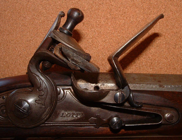 A Woodsrunner's Diary: Fitting A Gun Flint In The Lock.