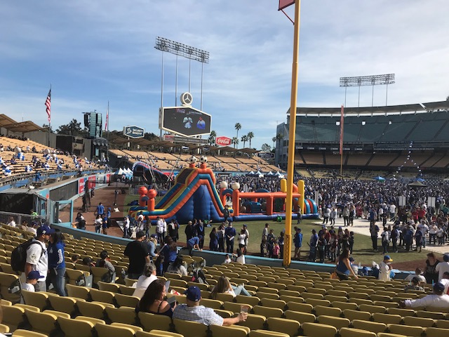 Dodgers Blue Heaven: My 2018 Dodgers FanFest Recap - Photos and Links