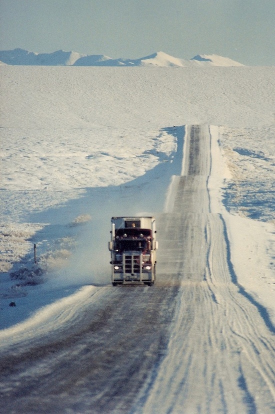 great pics: Ice Road- Alaska
