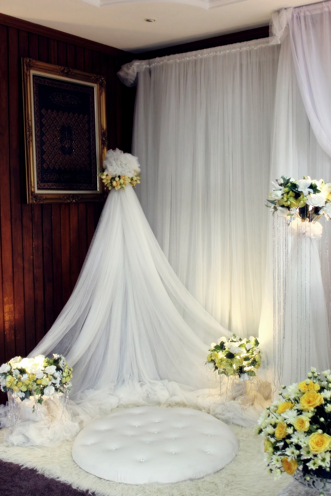 I'm LEGENDARY: Part III - Mini Dais aka Mini Pelamin