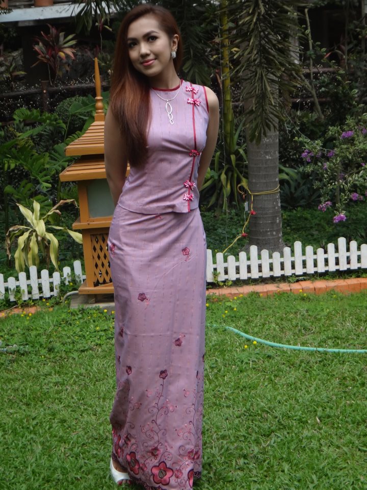 Myanmar Celebrities Photos: Warso Moe Oo | Myanmar Traditional Fashion