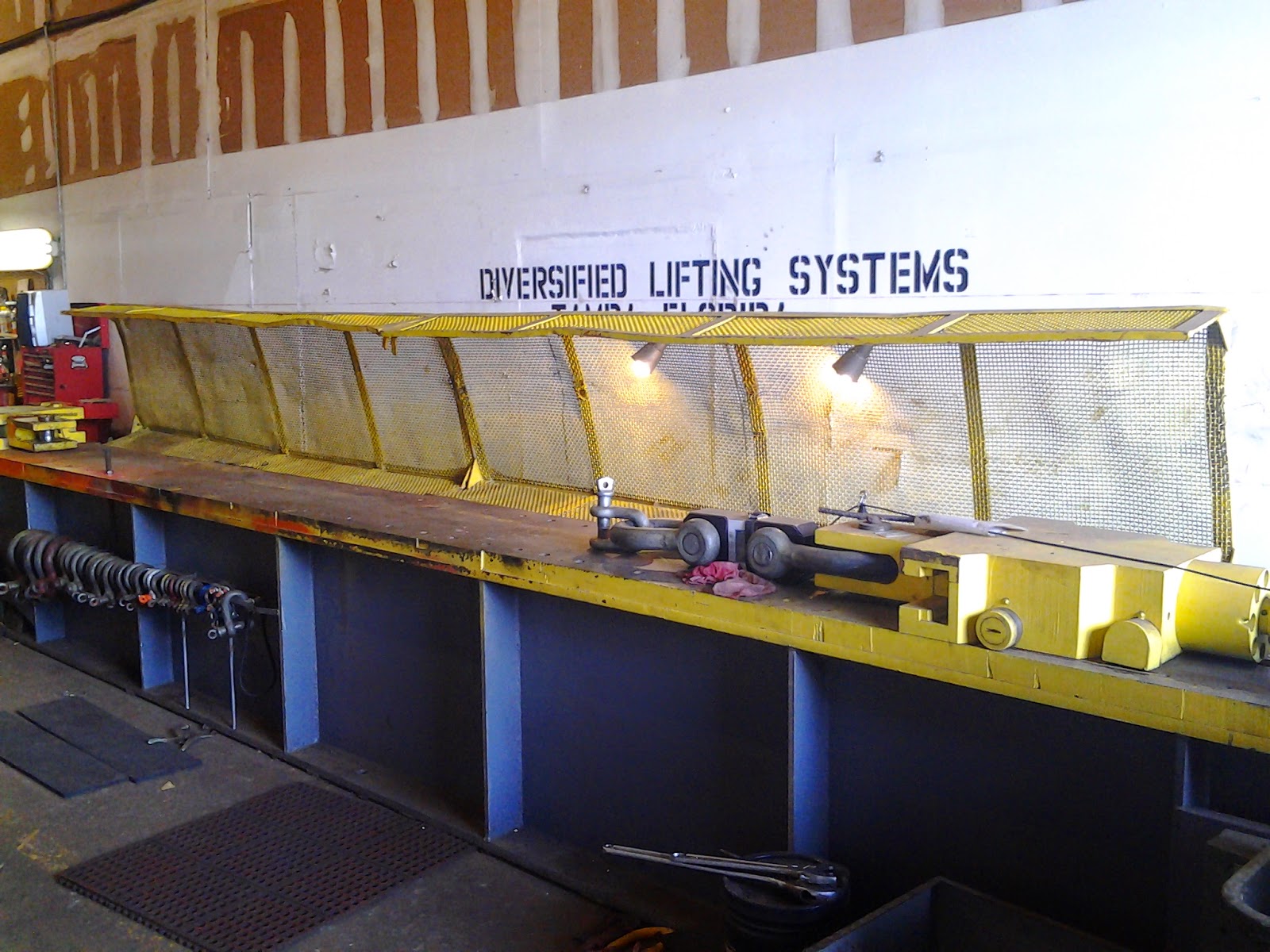 Diversified Lifting Systems: Sling Test Bed Services