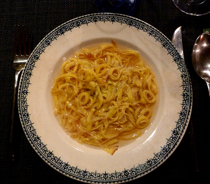 AAA ACCADEMIA AFFAMATI AFFANNATI: Scrippelle 'mbusse, le crêpe ...