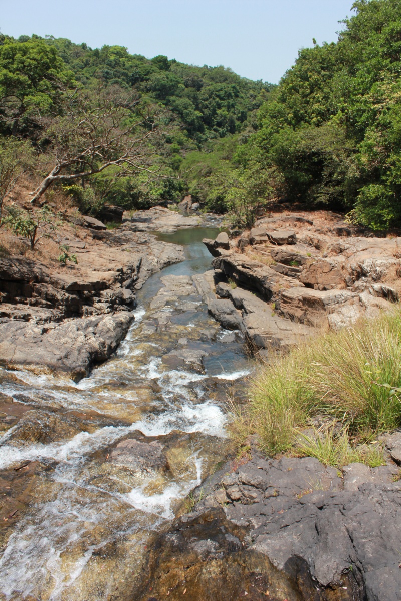 Journeys across Karnataka: Talewadi: cascade in Mahadeyi river