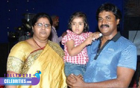 Telugu Actor Sunil Profile Biography Family Photos and Wiki and Biodata ...