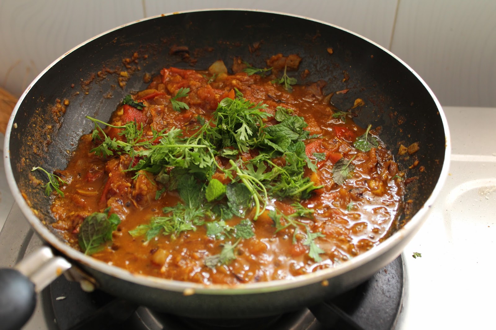 MUTTON PATTIES GRAVY