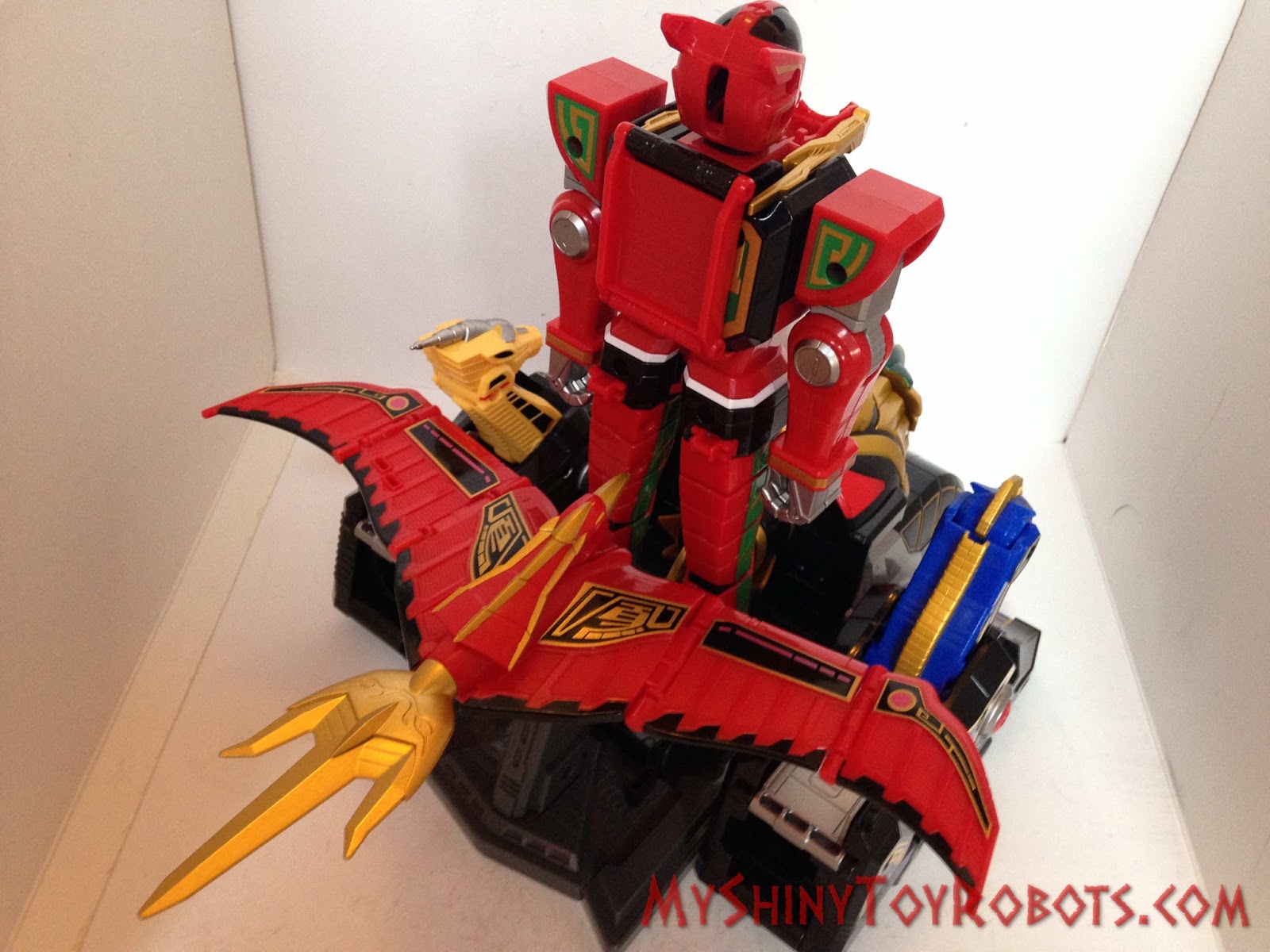 My Shiny Toy Robots: Toybox REVIEW: Power Rangers Legacy Collection ...