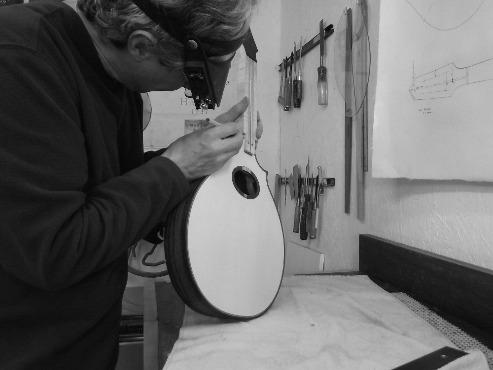 A Luthier's Blog: Fitting a mandolin neck... and more!