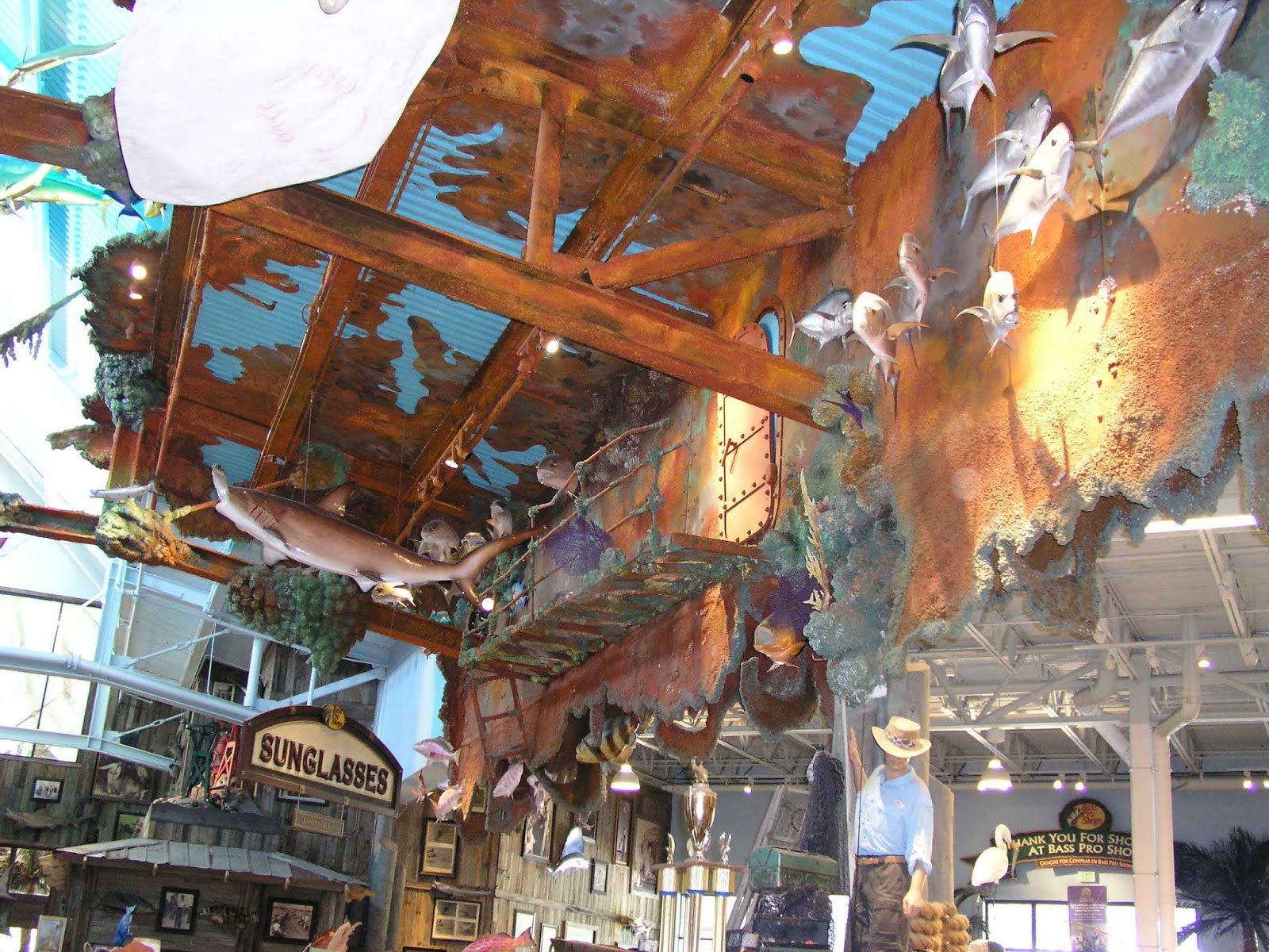 Little Kumquat: Bass Pro Shop in Miami: A Cool Store!