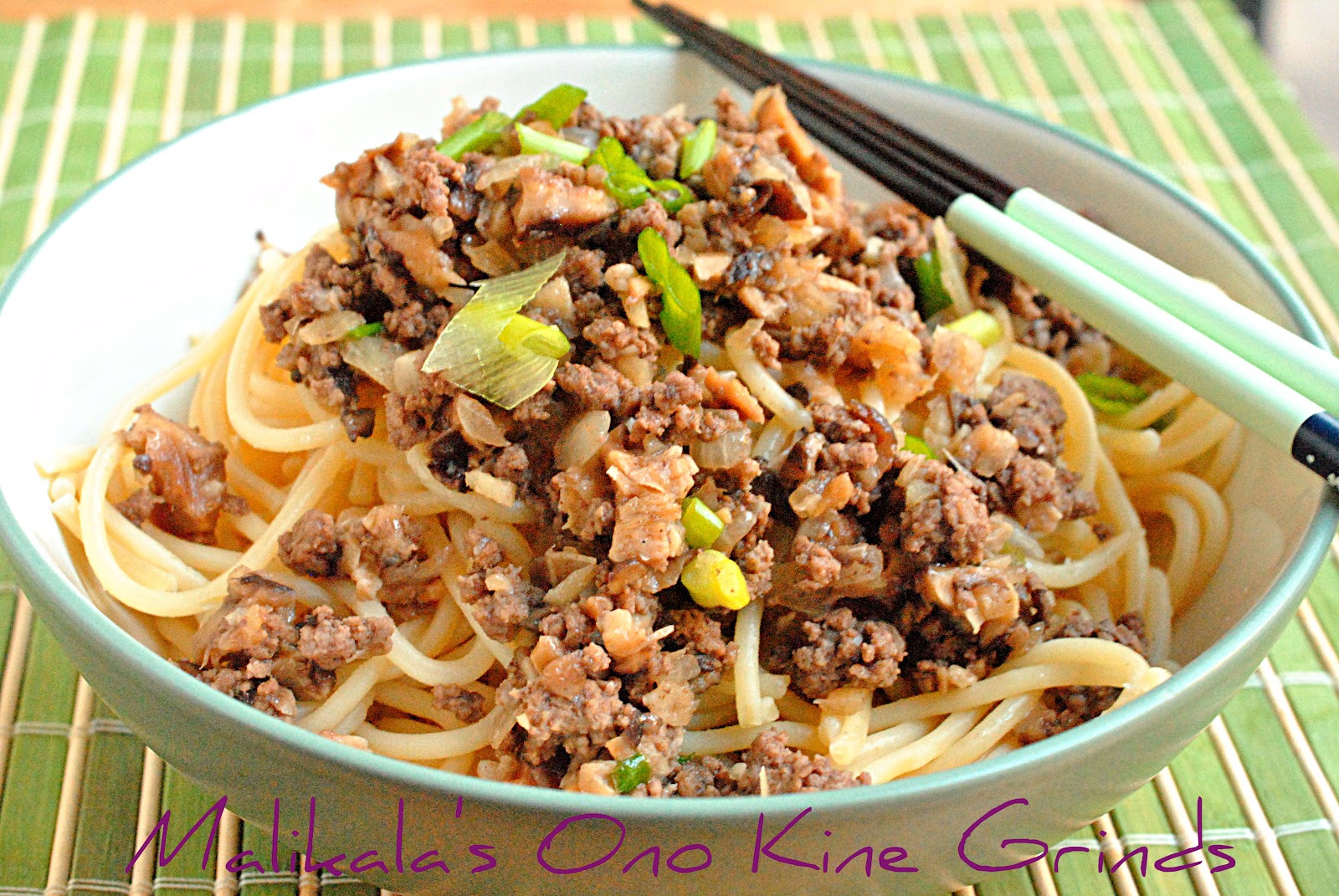 Malikala's Ono Kine Grinds: Taiwanese Spaghetti