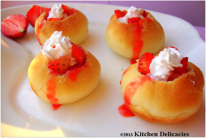 Strawberry Buns | Kitchen Delicacies