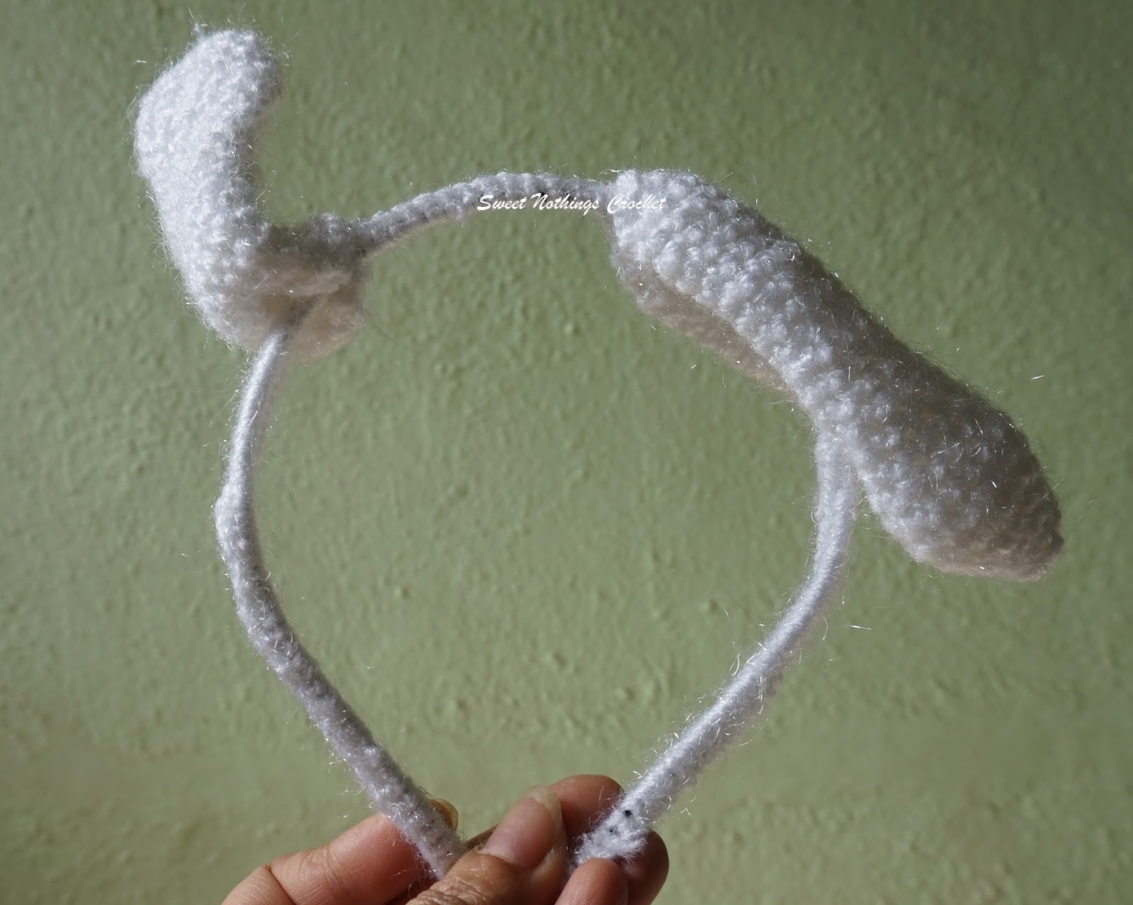 Sweet Nothings Crochet: A CUTE PUPPY-EARED HEADBAND