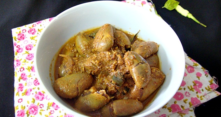 Sri Lankan Traditional Food Recipes : Kalu Pol Maluwa