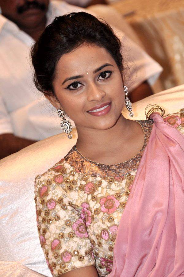 Sri Divya Biography Wiki Biodata Age Height Weight Body 