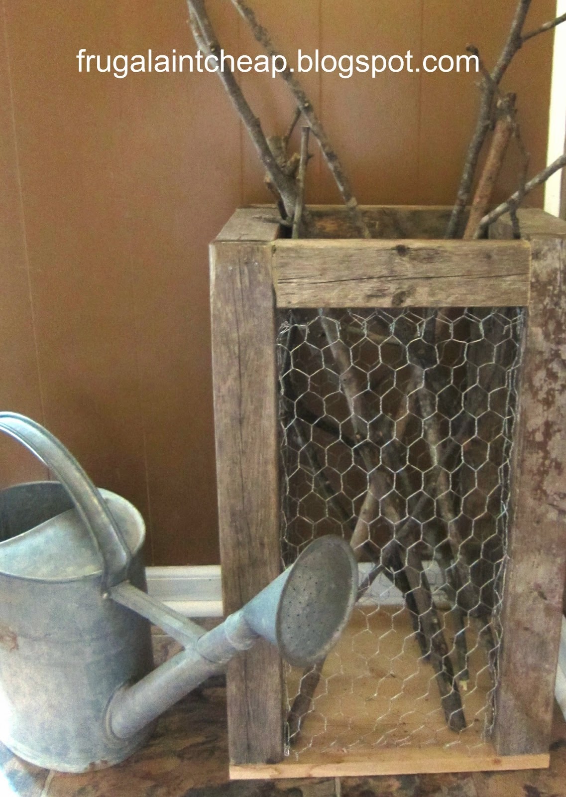 Pennies Primitives: I love Chicken wire!