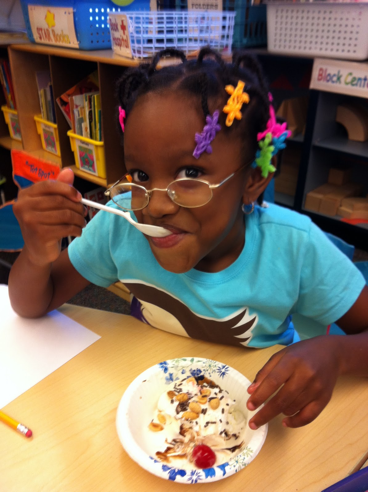 Mrs. Doiron's Kindergarten Class: Functional Writing: Ice cream sundaes