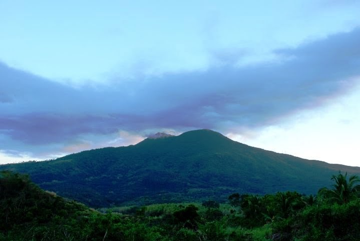 Marinduque Rising: Marinduque One of World's Top Islands 2010