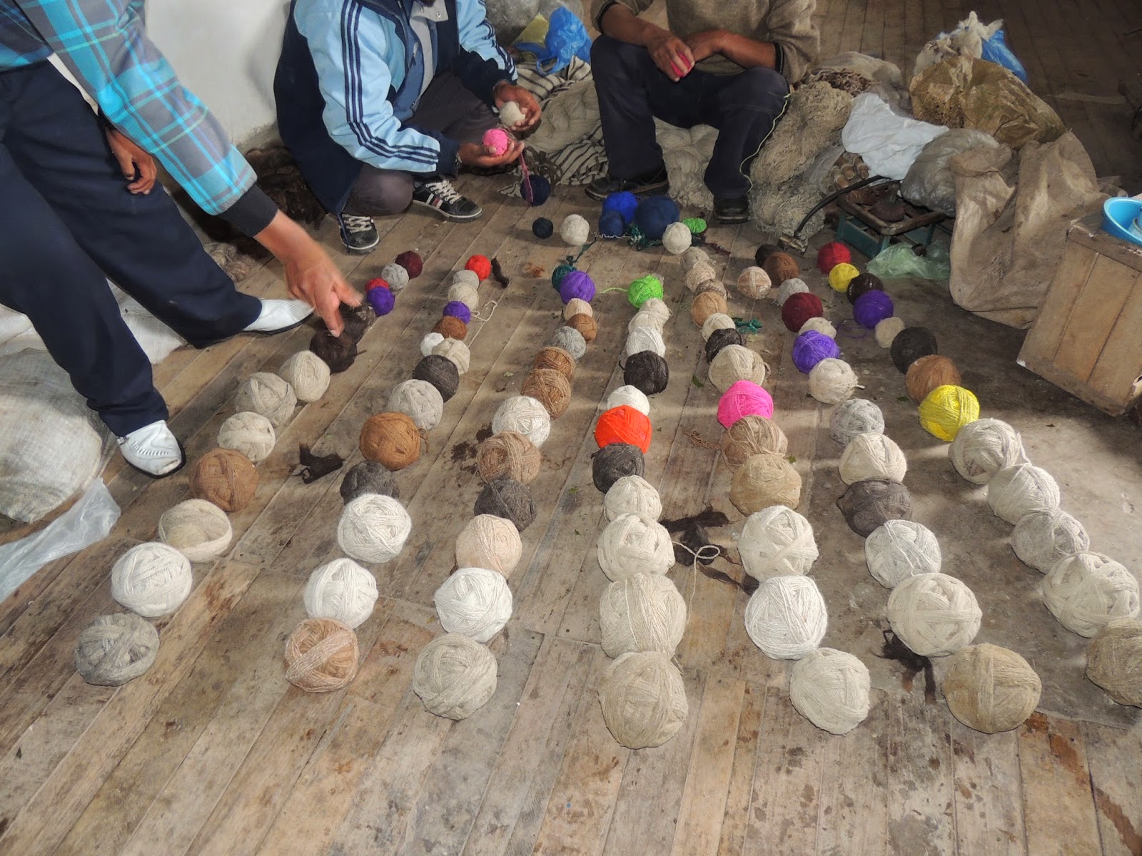 UNA MIRADA A NUESTRA CULTURA: EL ARTE DE LA ARTESANIA EN CARABAYA