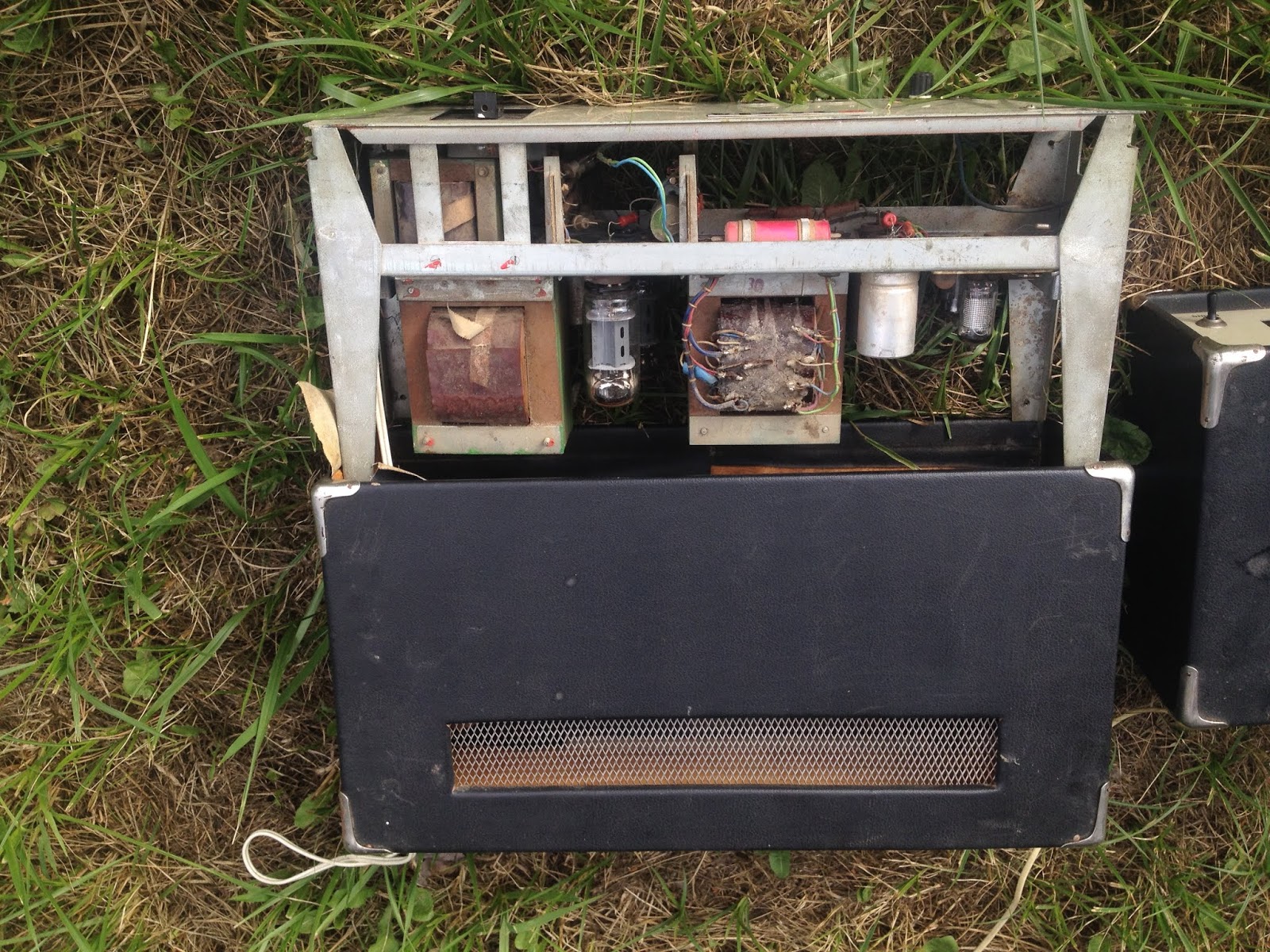 Infrequent Sound [sex.tex] technology: Tesla AUJ-620 Mono Tube ...