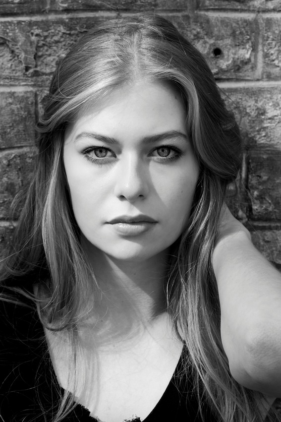 OGAE Slovakia: Exkluzívne! Rozhovor so Zoe z Rakúska!