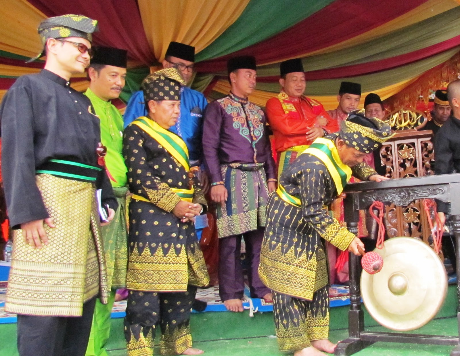 Gallery Upacara Adat Mandi Balimau Kasai Potang Mogang Tahun 2012 ...