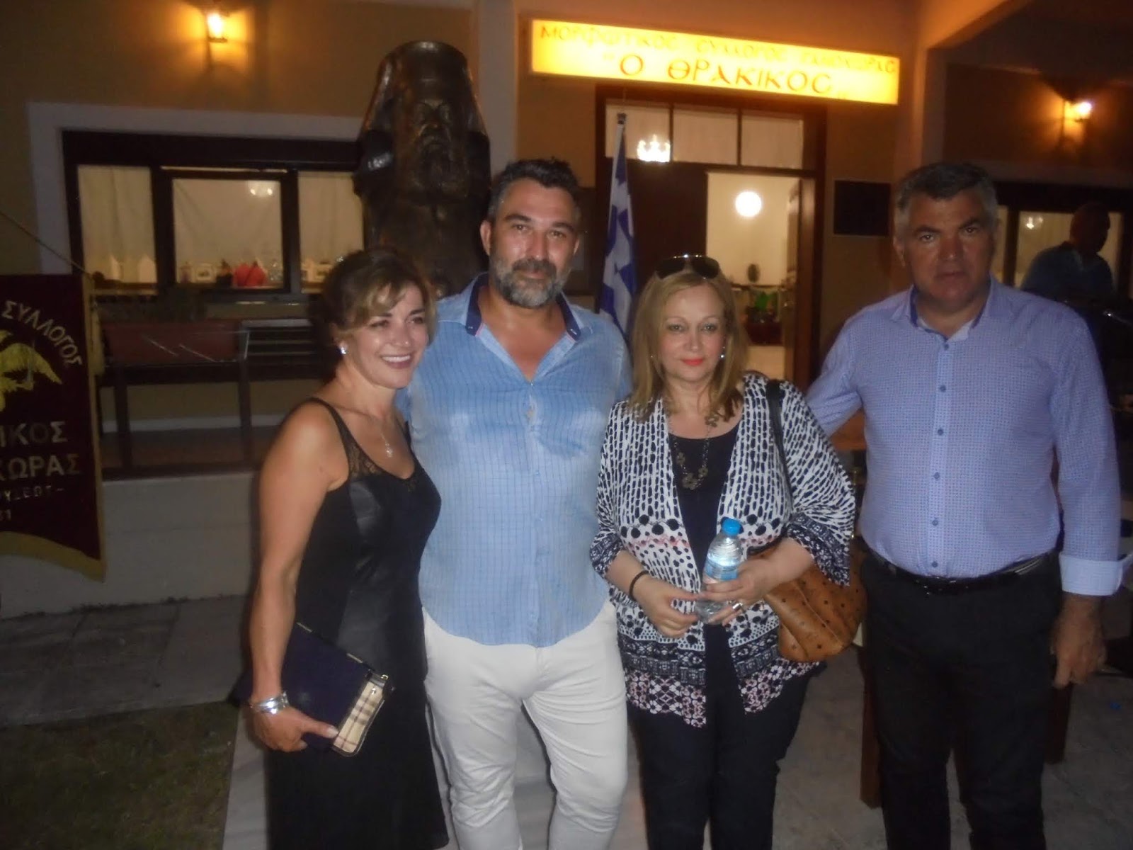 ΛΕΥΤΕΡΙΑ: ΠΛΗΘΟΣ ΚΟΣΜΟΥ ΣΤΑ ΑΠΟΚΑΛΥΠΤΗΡΙΑ ΤΗΣ ΠΡΟΤΟΜΗΣ ΤΟΥ ΜΗΤΡΟΠΟΛΙΤΗ ...