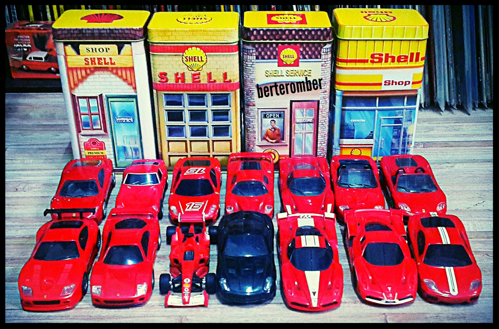 BERTEROMBER: Shell V-Power Ferrari 1:38 model Cars Collection