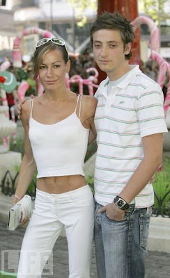 Body Language & Emotional Intelligence: Leadership Body Language Secret ...