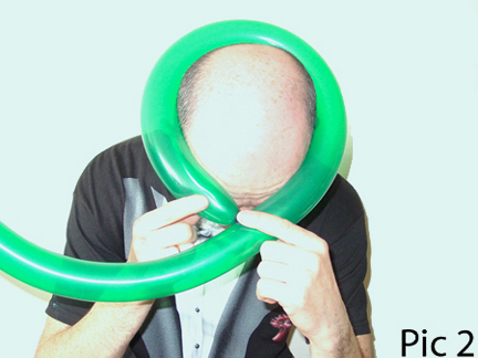 CLASSICAL: How to make a balloon hat