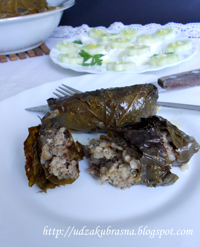 U dzaku brasna: Sarmice od vinove loze (vinovog lišća)