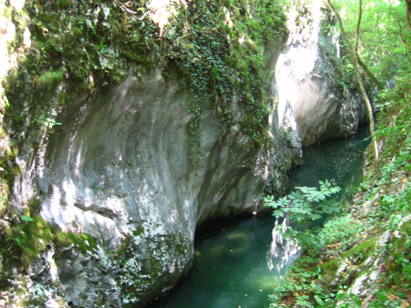 Ghe NICA-Blog: Locuri fascinante: Muntii Semenic si Cheile Carasului