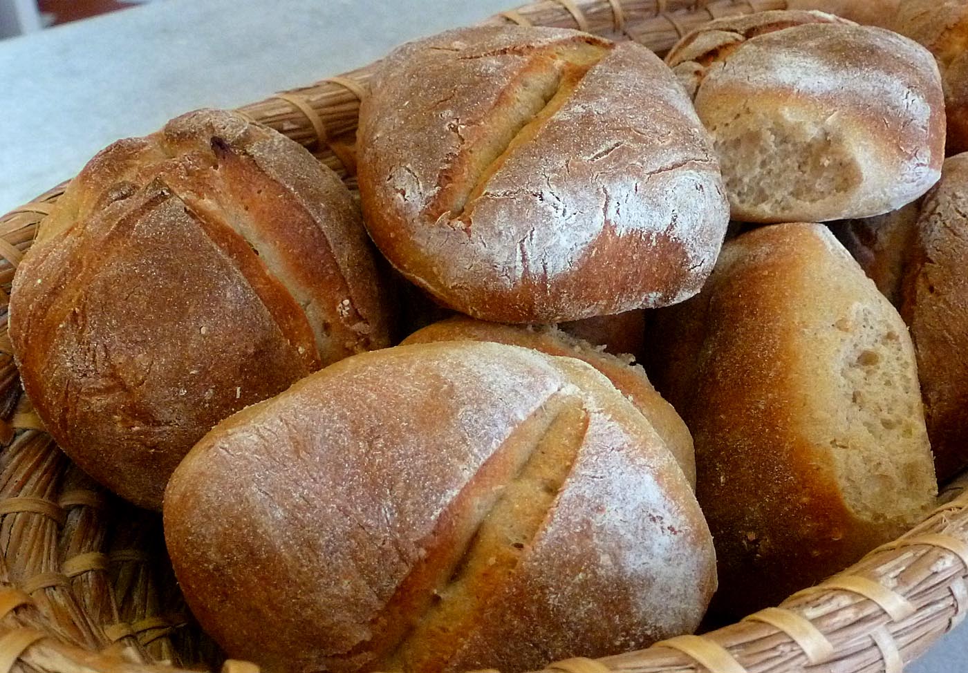 Living the life in Saint-Aignan: Petits pavés de pain de campagne
