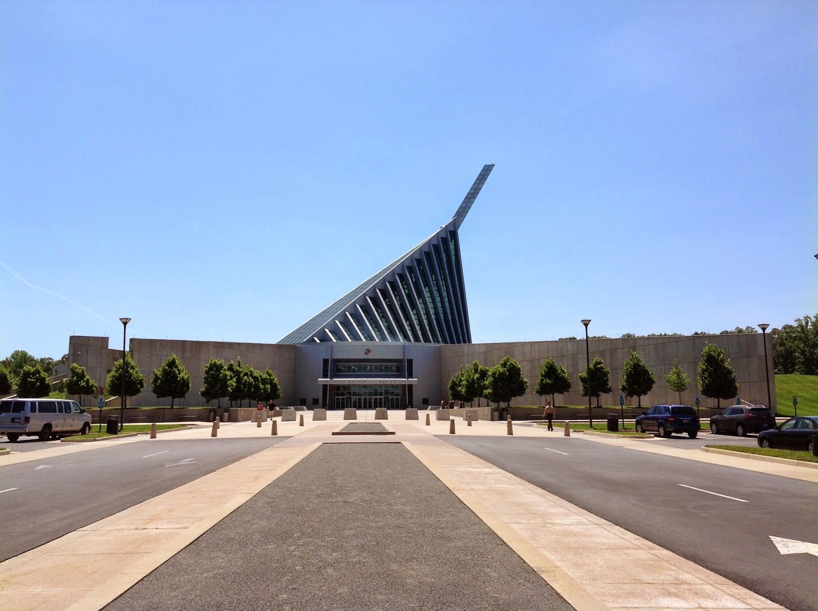 Mil's Place: IT'S FOURTH OF JULY AND THE NATIONAL MUSEUM OF THE MARINE ...
