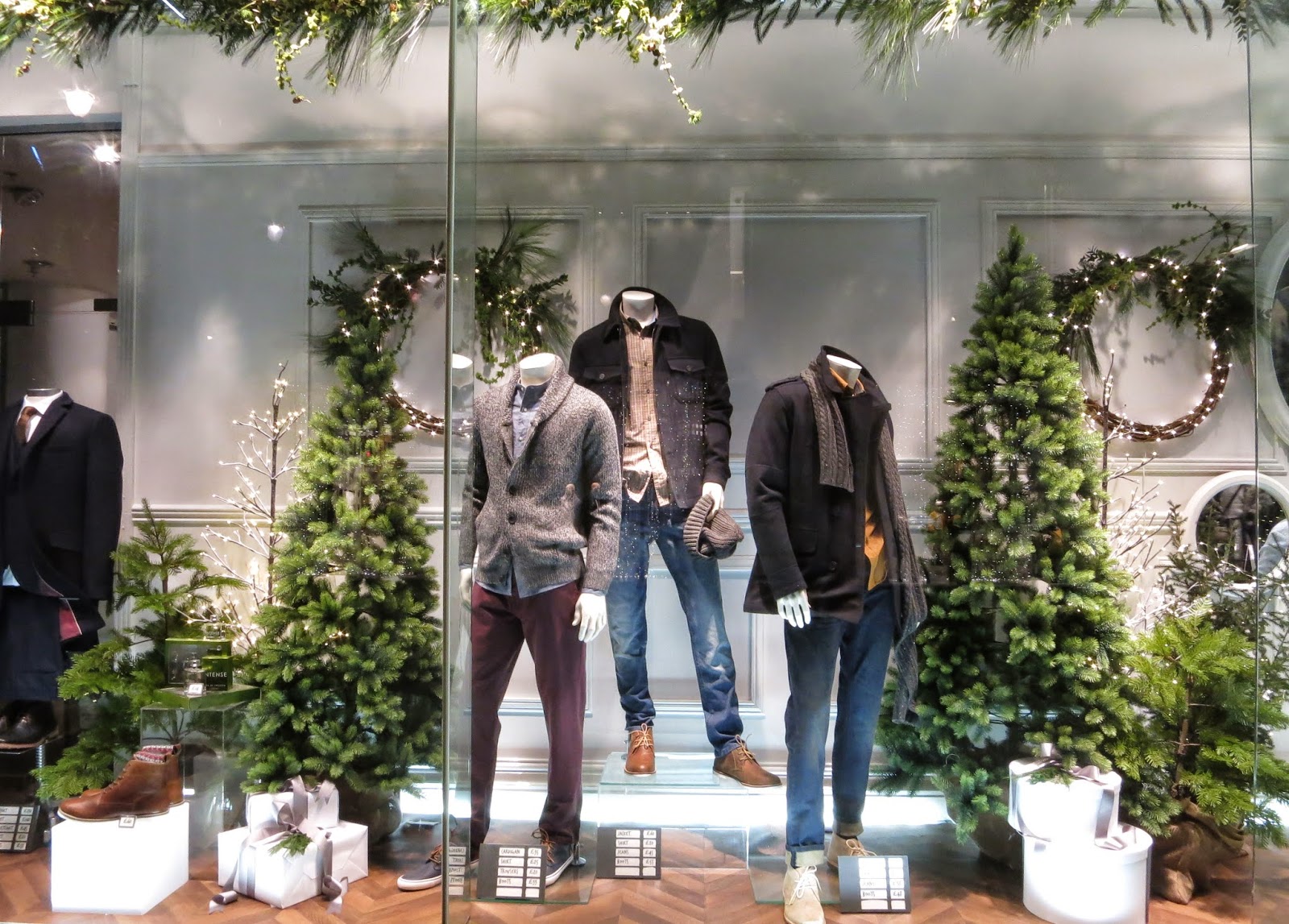 RetailStoreWindows.com: Next, London