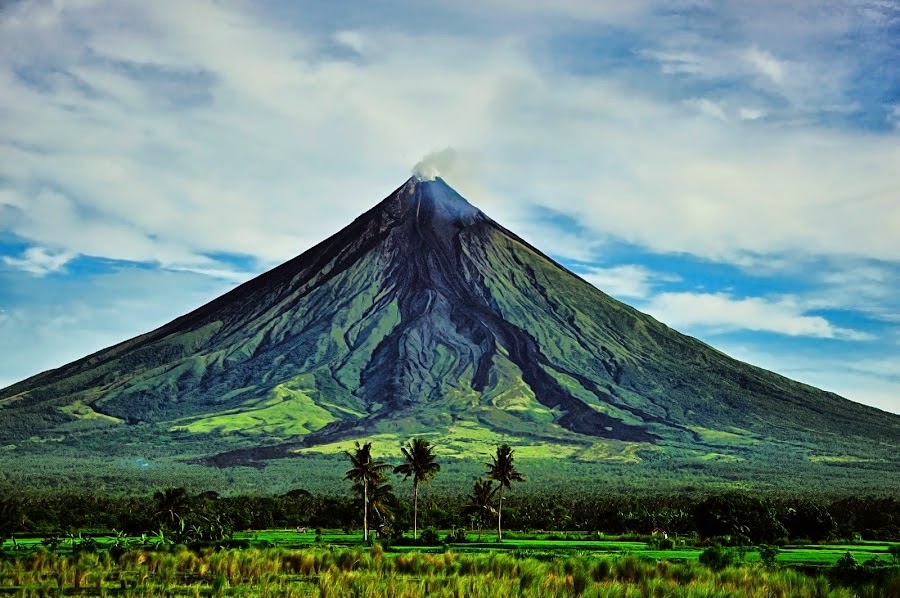 Lakbayin Pinas: Mount Mayon in Albay