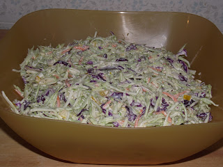 The Unabashed Kitchen Wench: Party Parmesan Broccoli Slaw