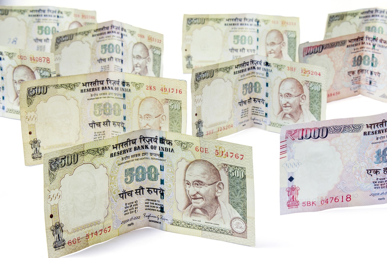 How NRIs (and Indians Abroad) Can Exchange The Old Rs.500 And Rs.1000 ...