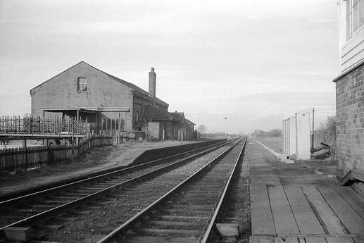Chorley's Inns and Taverns: Leyland - Railway Hotel (Midge Hall)