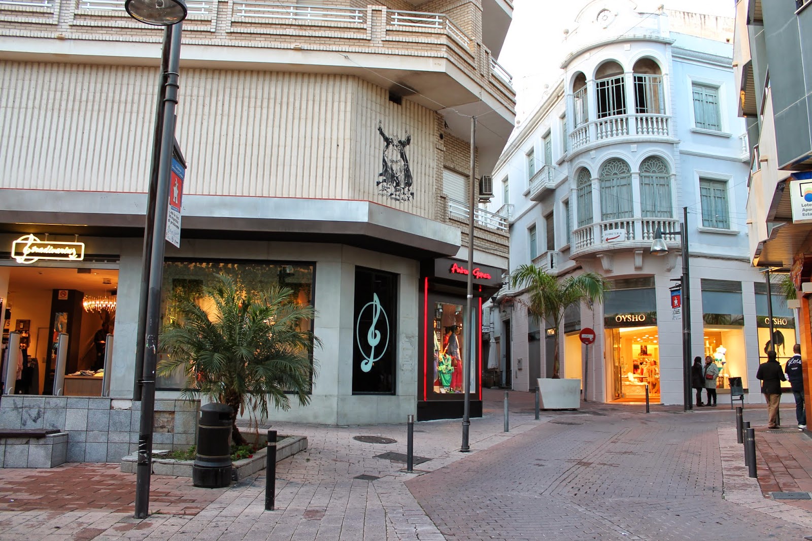 PLAZAS DE MOTRÍL