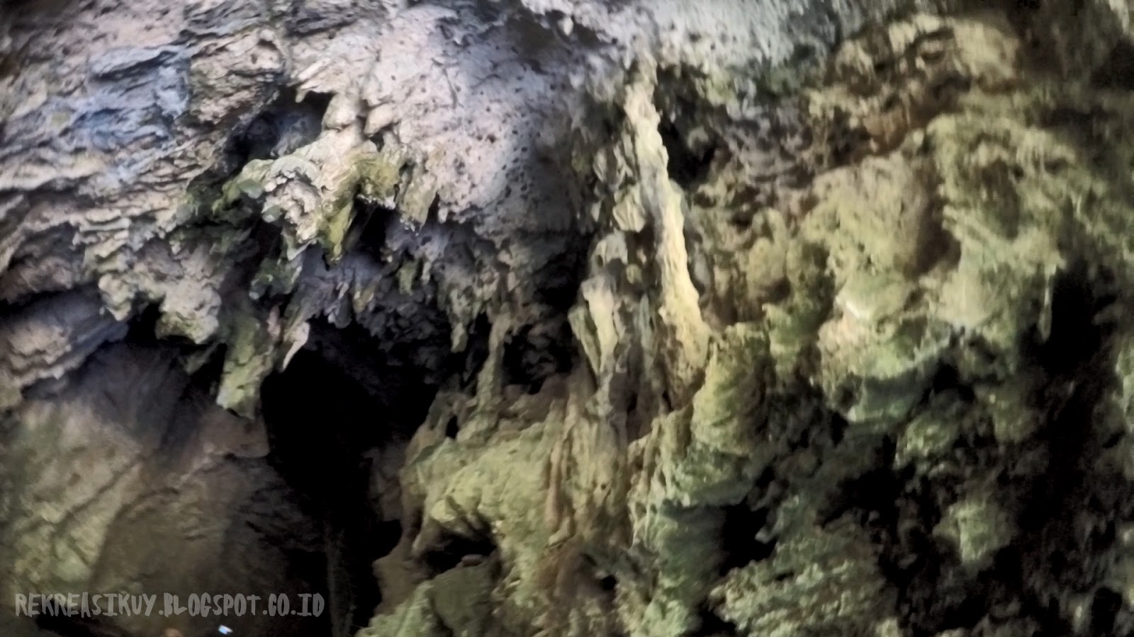 Wisata Tubing di Goa Pindul Yogyakarta | REVIEW