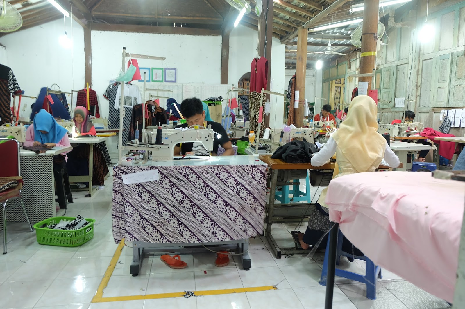 Belajar Membatik di Sogan Batik Rejodani Yogyakarta — Look At Me