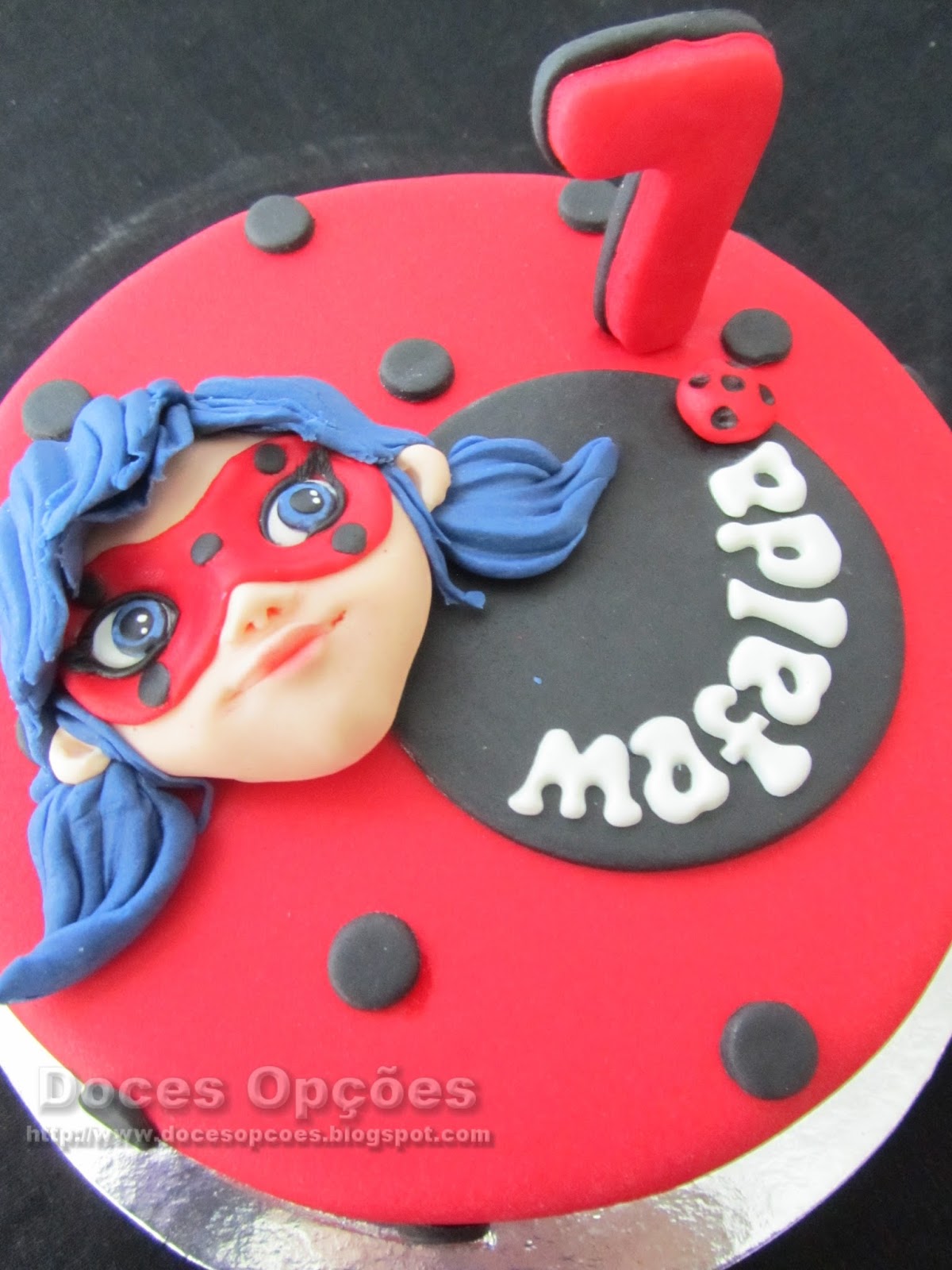 Doces Opções: Bolo de aniversário Miraculous: As Aventuras de Ladybug