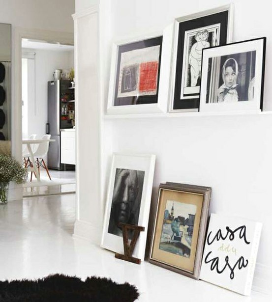 Bungalow 1a: How to Decorate with Frames