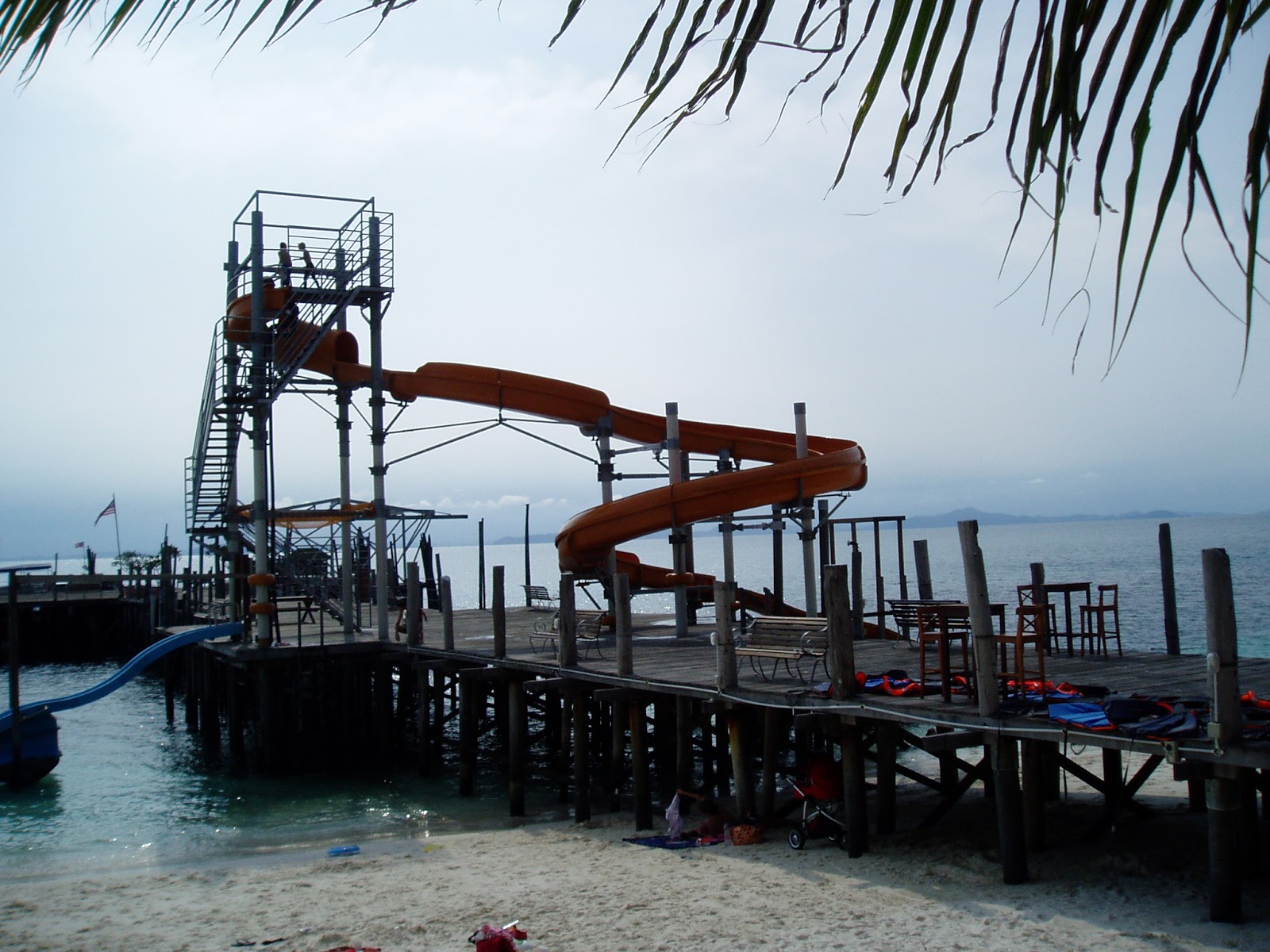 FREELITTLEBRAIN: Pulau Rawa - Truly a Snorkeling heaven
