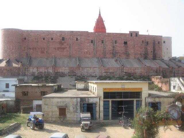 True Nature: Hanuman garhi temple — in Ayodhya, Uttar Pradesh.