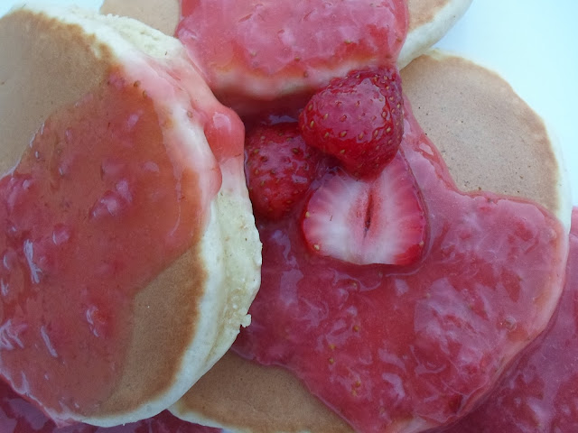 Happier Than A Pig In Mud: Single Serving Homemade Strawberry Pancake Syrup